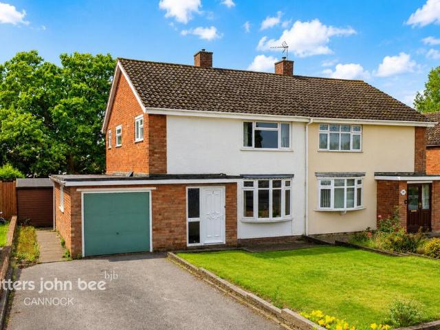 3 bedroom semi detached house for sale