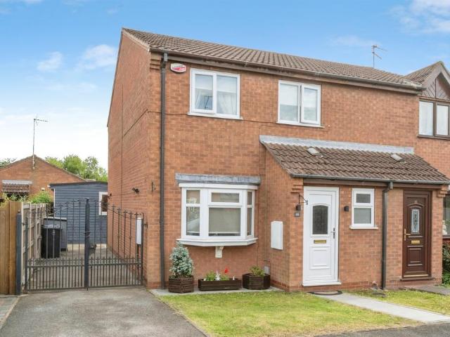 3 bedroom semi detached house for sale