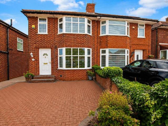3 bedroom semi detached house for sale