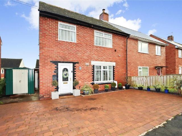 3 bedroom semi detached house for sale