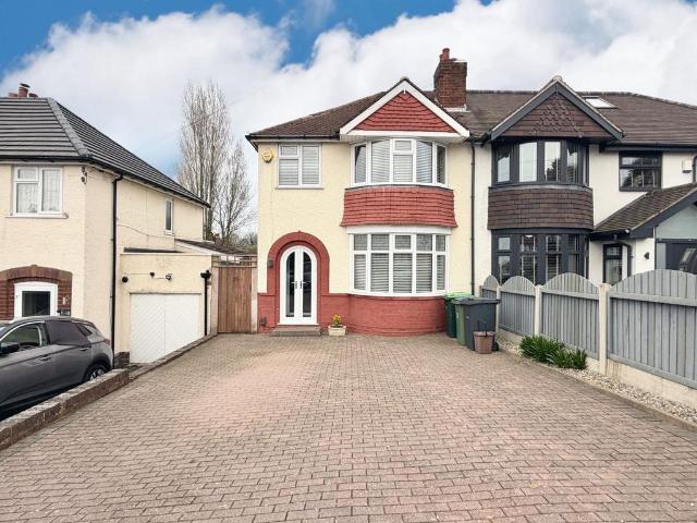 3 bedroom semi detached house for sale