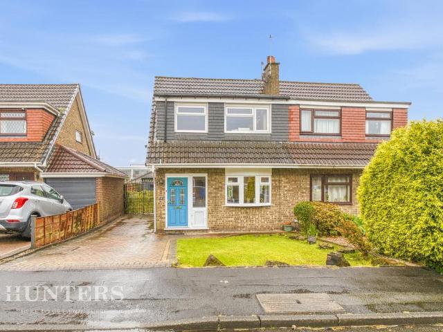 3 bedroom semi detached house for sale