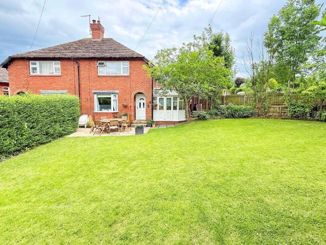3 bedroom semi detached house for sale