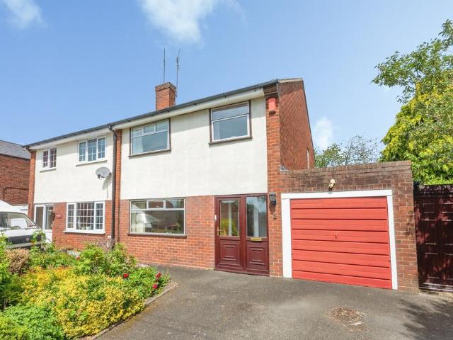 3 bedroom semi detached house for sale