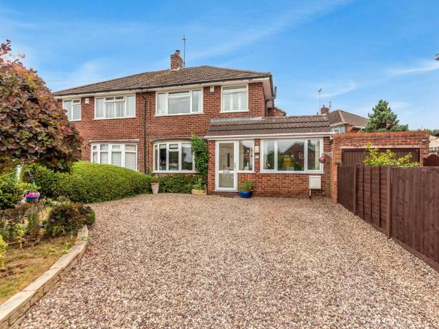 3 bedroom semi detached house for sale