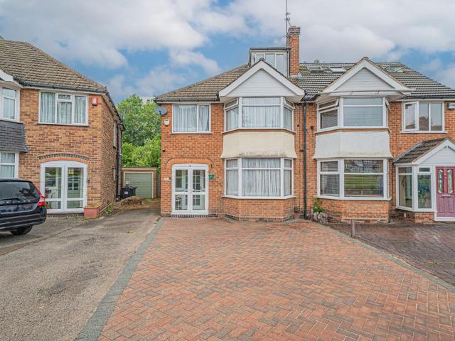 3 bedroom semi detached house for sale
