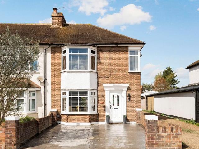 3 bedroom semi detached house for sale