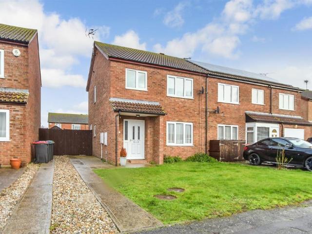 3 bedroom semi detached house for sale
