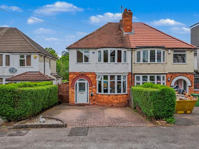 3 bedroom semi detached house for sale