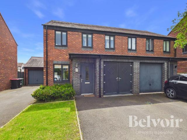 3 bedroom semi detached house for sale