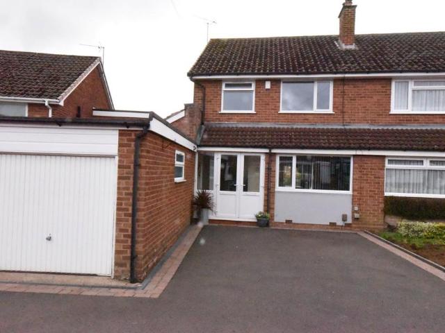 3 bedroom semi detached house for sale