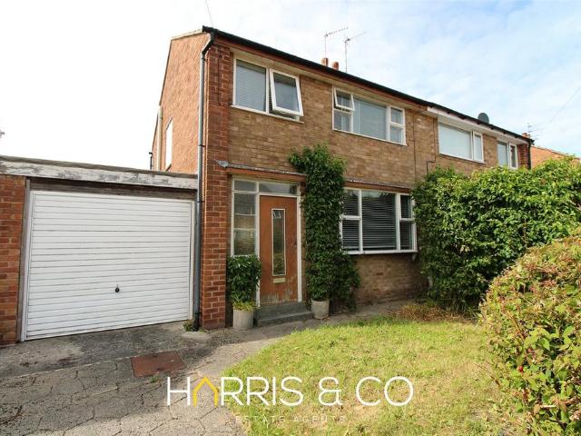 3 bedroom semi detached house for sale