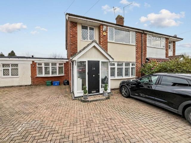 3 bedroom semi detached house for sale