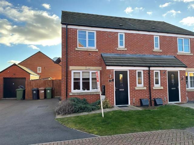 3 bedroom semi detached house for sale