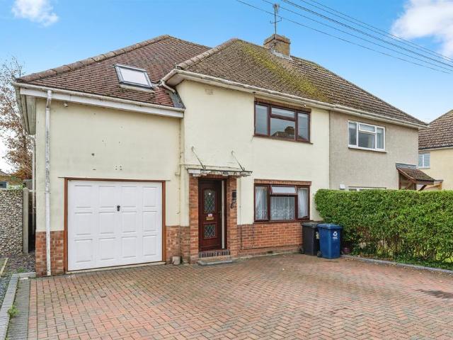 3 bedroom semi detached house for sale