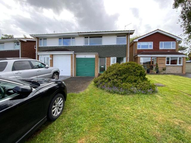 3 bedroom semi detached house for sale