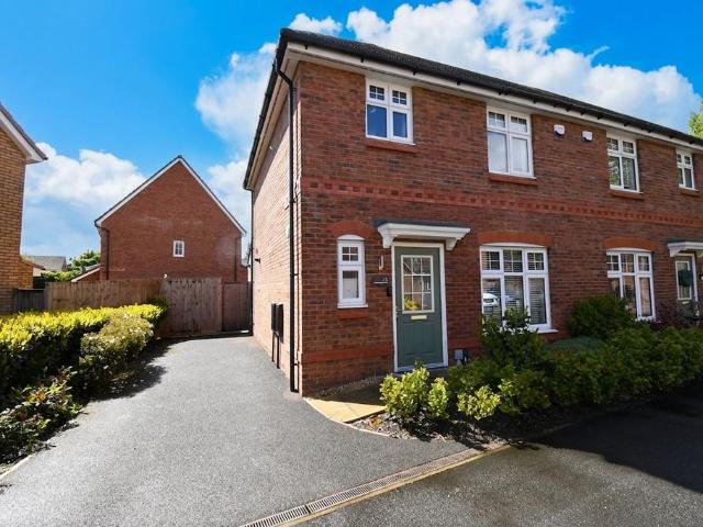 3 bedroom semi detached house for sale