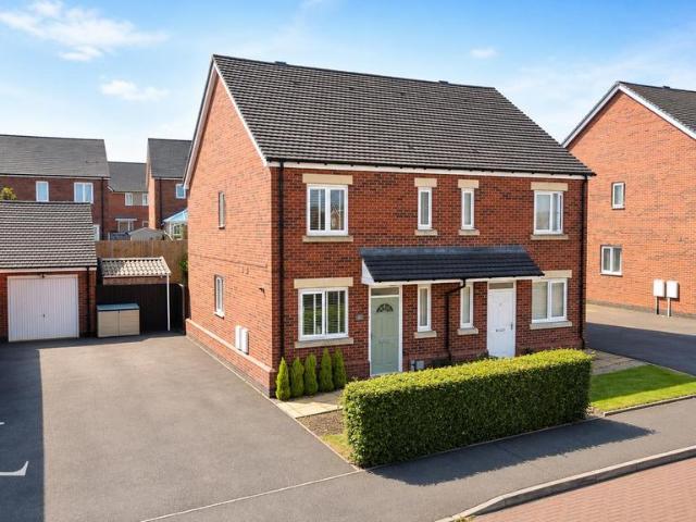 3 bedroom semi detached house for sale