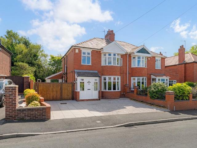 3 bedroom semi detached house for sale