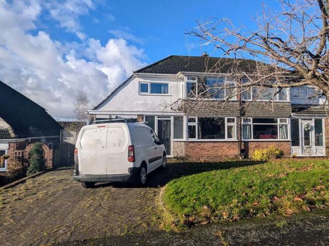 3 bedroom semi detached house for sale
