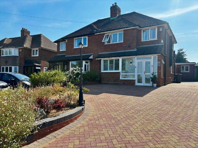 3 bedroom semi detached house for sale