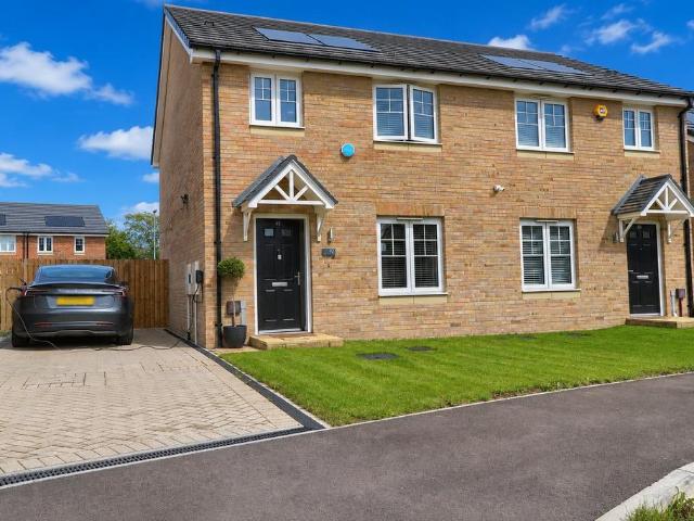 3 bedroom semi detached house for sale