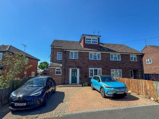 3 bedroom semi detached house for sale