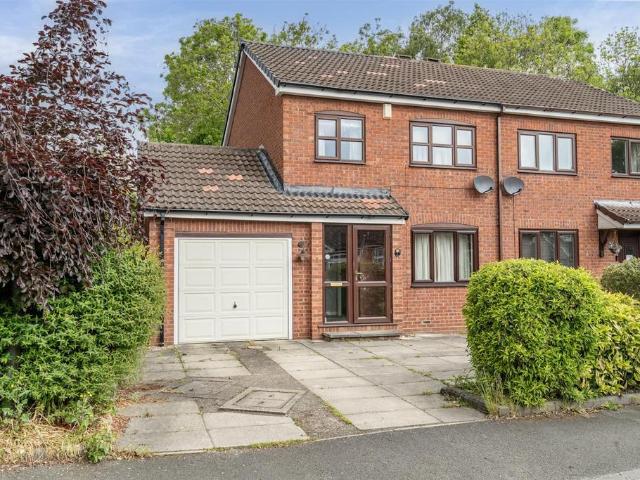 3 bedroom semi detached house for sale