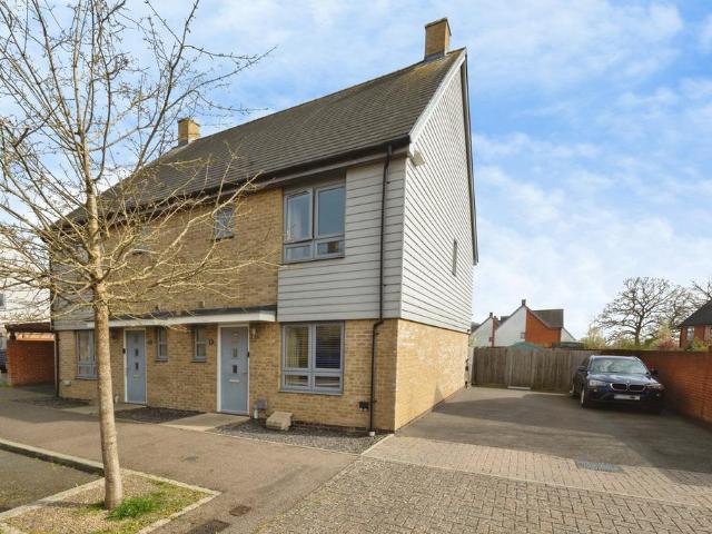 3 bedroom semi detached house for sale