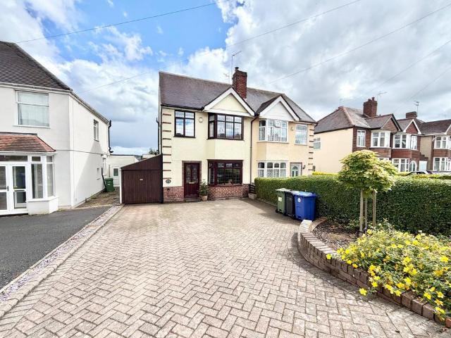 3 bedroom semi detached house for sale