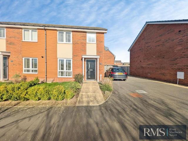 3 bedroom semi detached house for sale