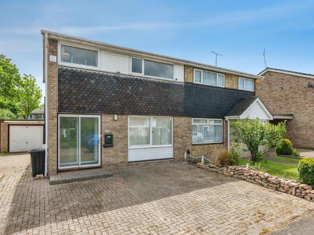 3 bedroom semi detached house for sale