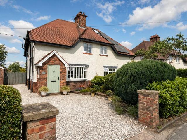 3 bedroom semi detached house for sale