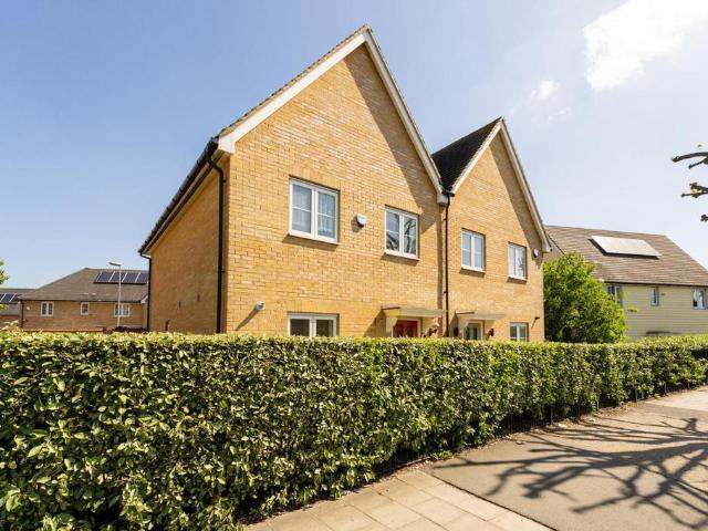 3 bedroom semi detached house for sale