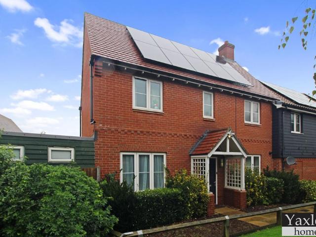 3 bedroom semi detached house for sale