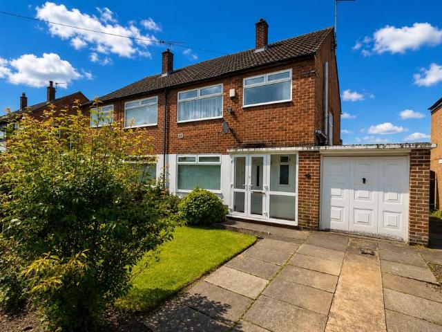 3 bedroom semi detached house for sale