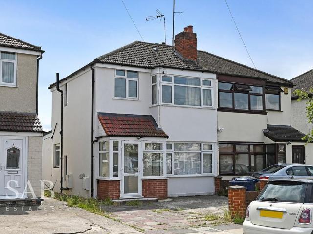 3 bedroom semi detached house for sale