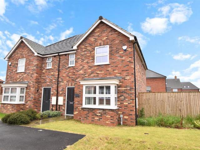 3 bedroom semi detached house for sale
