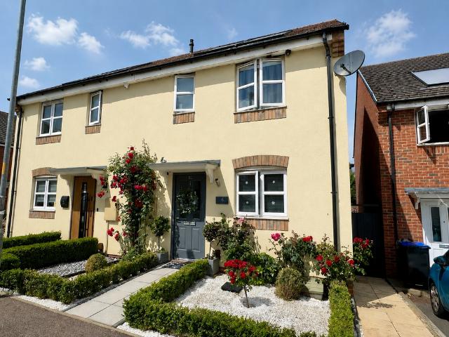 3 bedroom semi detached house for sale