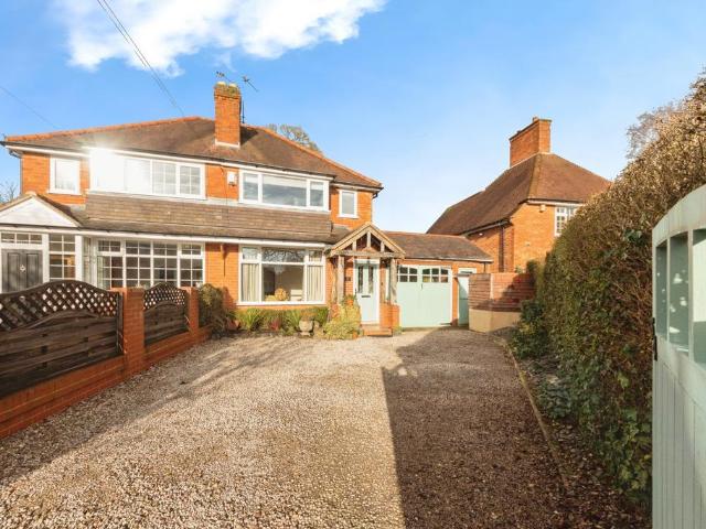 3 bedroom semi detached house for sale