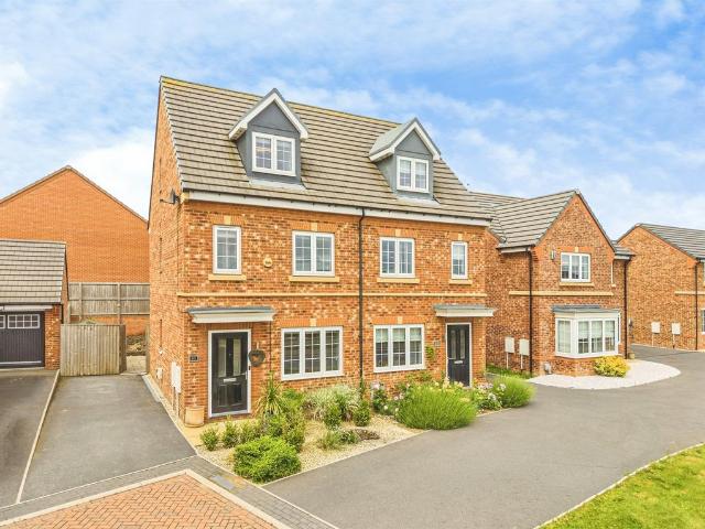 3 bedroom semi detached house for sale