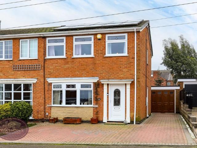 3 bedroom semi detached house for sale