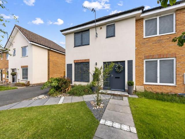 3 bedroom semi detached house for sale