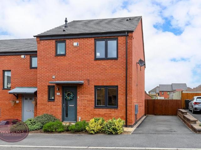 3 bedroom semi detached house for sale