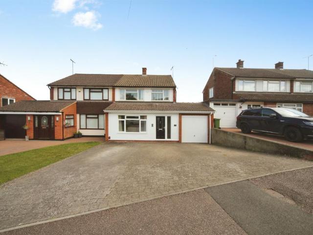 3 bedroom semi detached house for sale