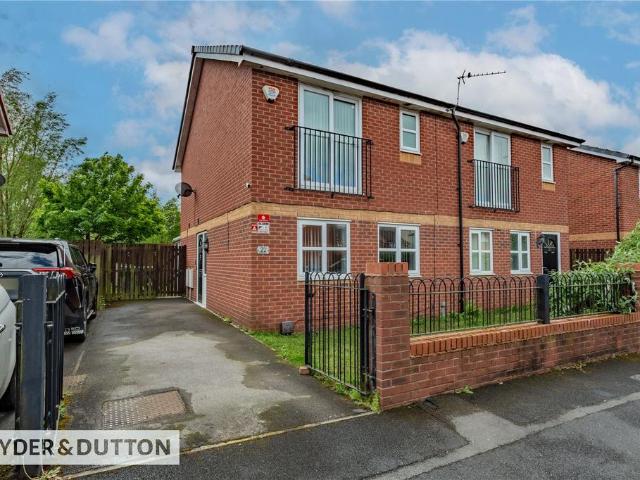 3 bedroom semi detached house for sale