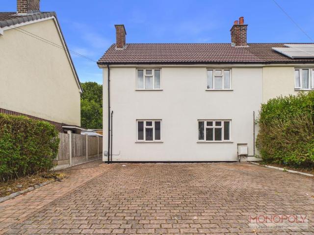 3 bedroom semi detached house for sale