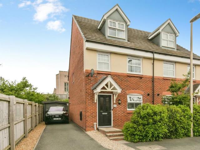 3 bedroom semi detached house for sale