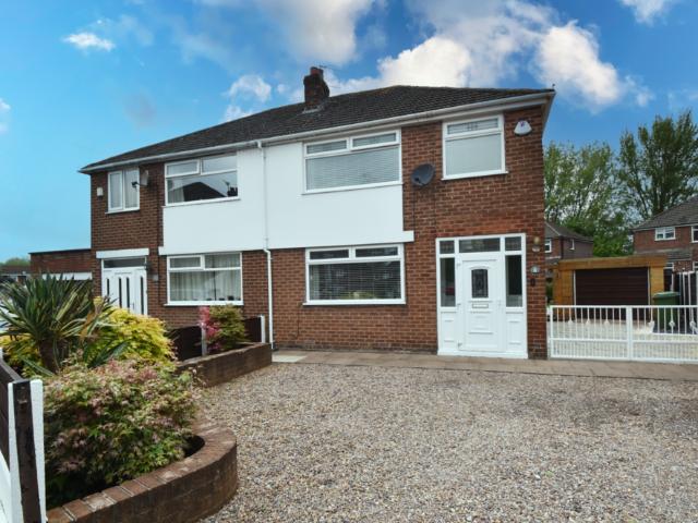 3 bedroom semi detached house for sale