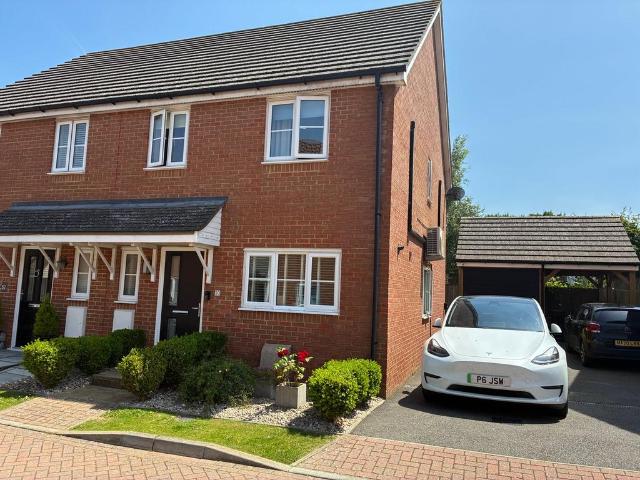 3 bedroom semi detached house for sale